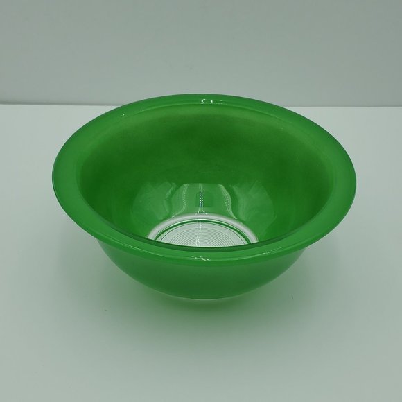 Pyrex | Dining | Pyrex Green Clear Bottom Quart Nesting Mixing Bowl 322 ...